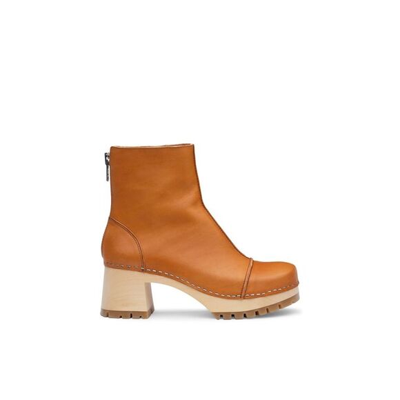 Swedish Hasbeens | Shoes | Swedish Hasbeens Womens Beige Stitchy Round ...